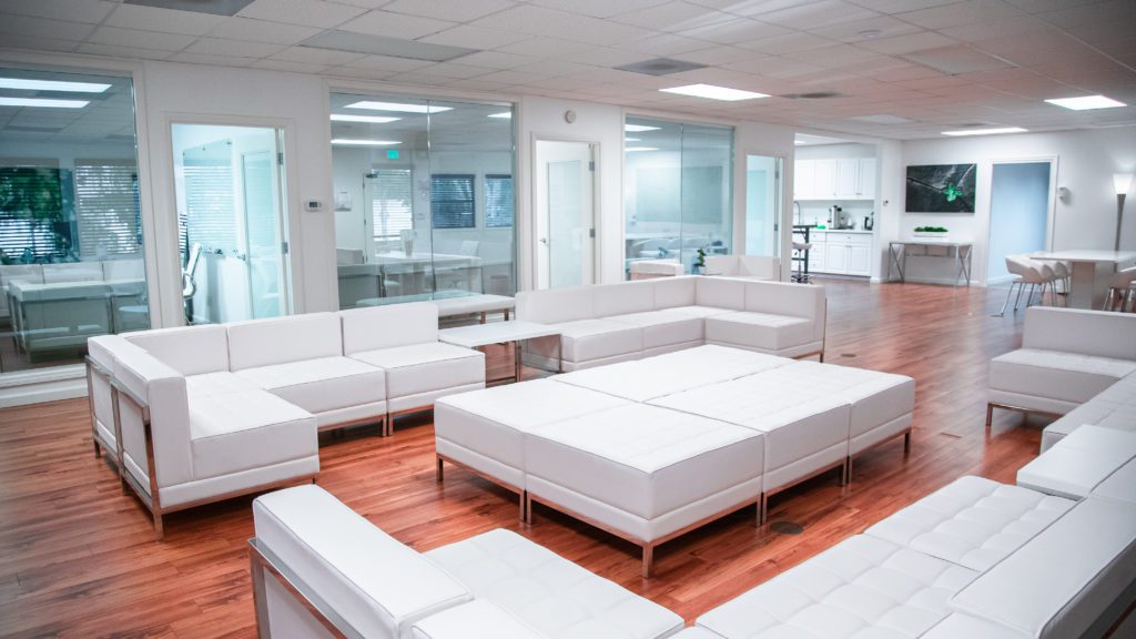 Home | Oak Forest Recovery